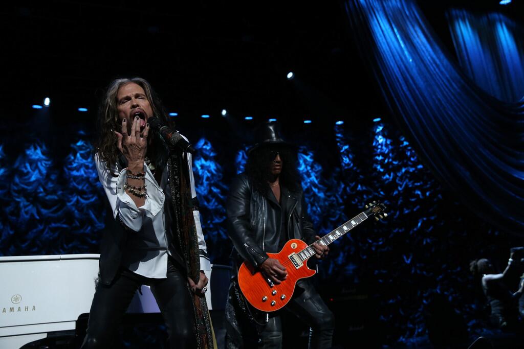 Photos de Slash > Slash - Solo - 2014 - 0131 Stern Bday Bash